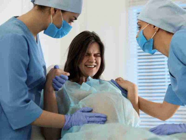 How To Become A Maternity Nurse? - Become Nurse