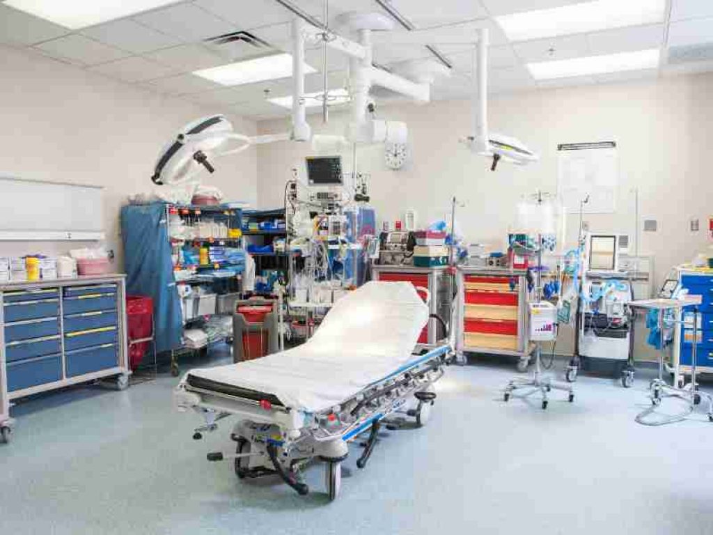 How Much Does An Emergency Room Nurse Make? - Become Nurse